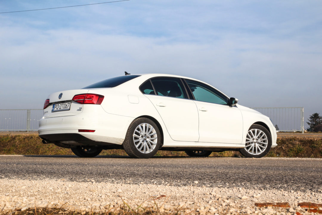Volkswagen Jetta VI. Praktyczna jak sedan? Test - Trends Magazines