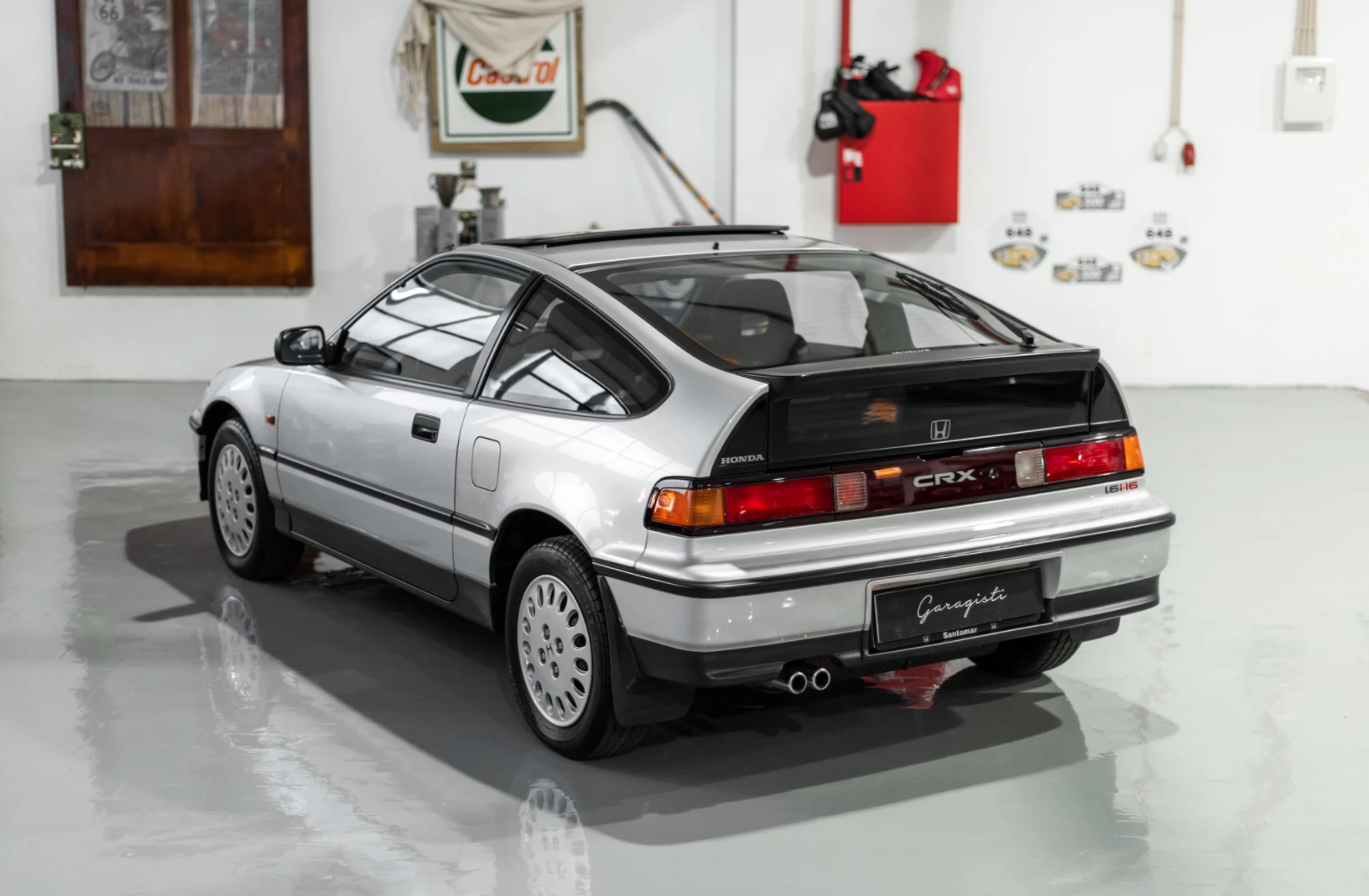 Ta Honda CRX przejechała dosłownie wokół trzepaka - Trends Magazines