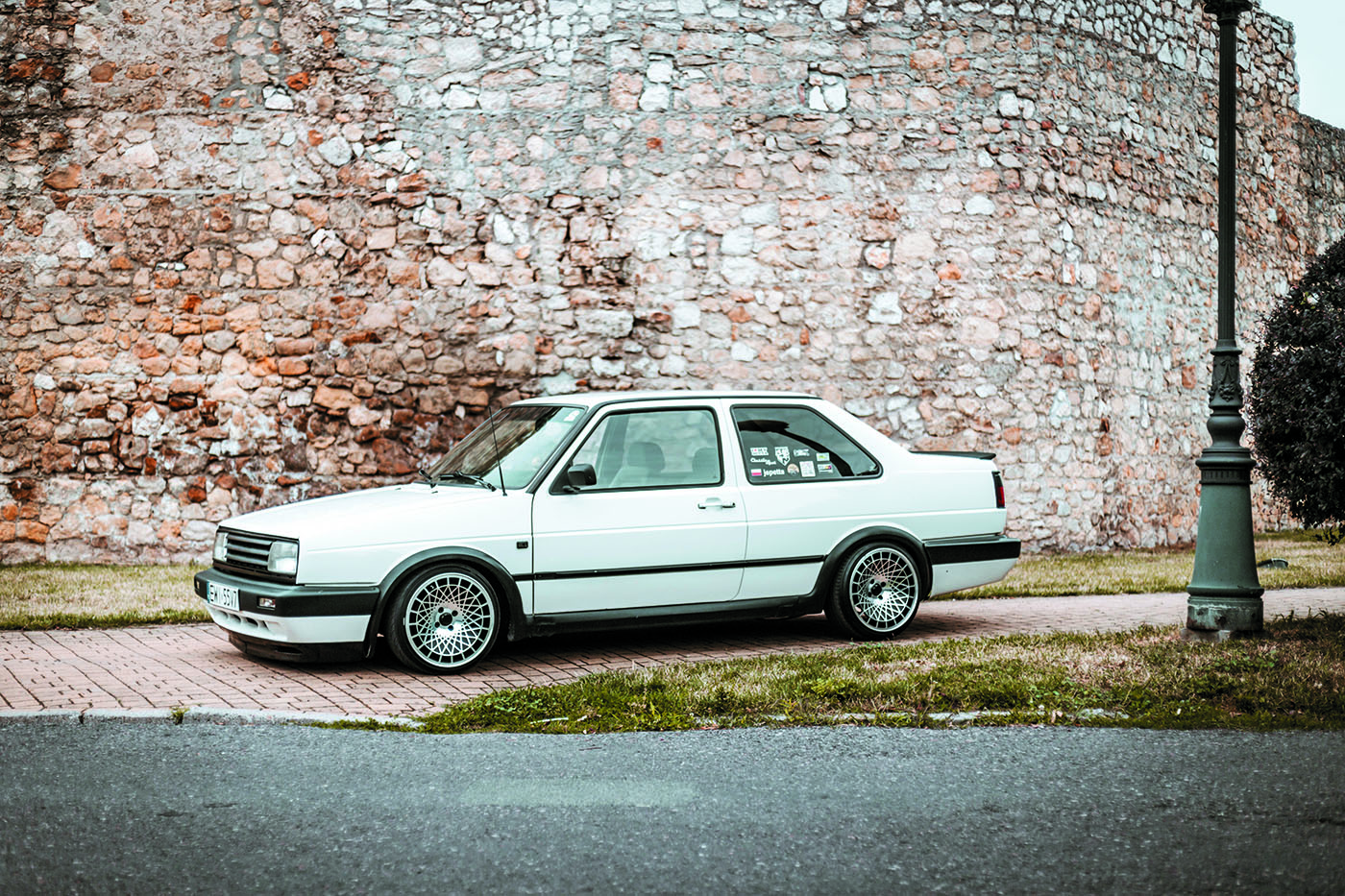 Nietuzinkowa Jetta A2 z 204-konnym silnikiem VR6 - Trends Magazines