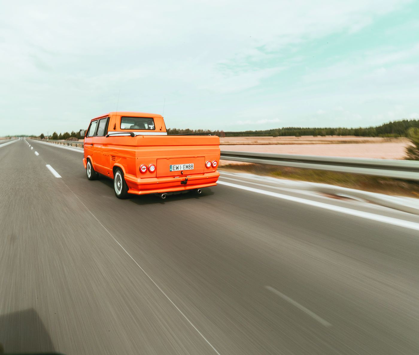 Niesamowity VW T3 Doka z silnikiem V6 z Audi - Trends Magazines Niesamowity VW T3 Doka z silnikiem V6 z Audi - Trends Magazines